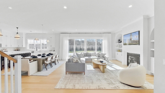 119892 5 Happy Lane, Westhampton Beach 11978 for Be